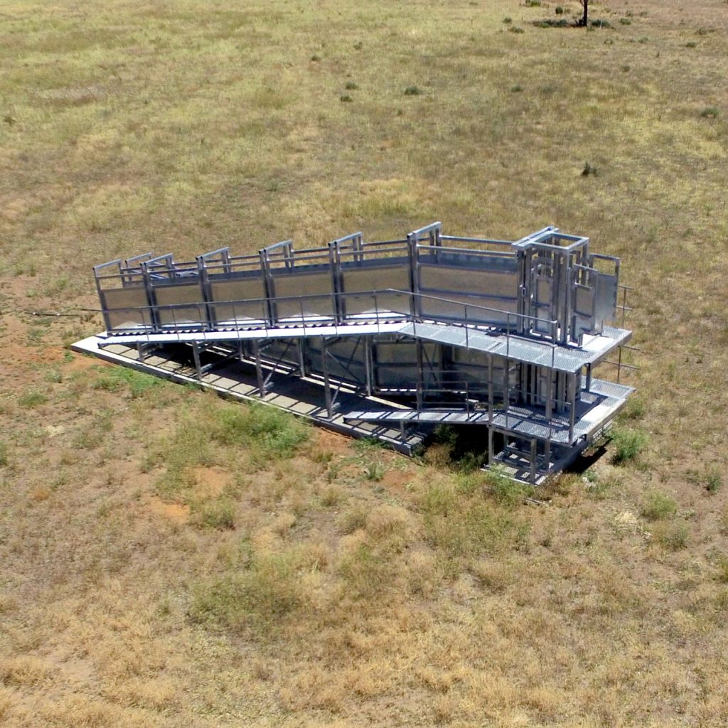 15.9M Double Decker Ramp - Cavalier Livestock Equipment